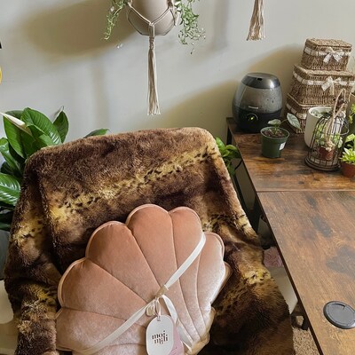 Velvet Shell Pillow beige Pearl, Decorative Shell Pillow, Velvet Pillow ...