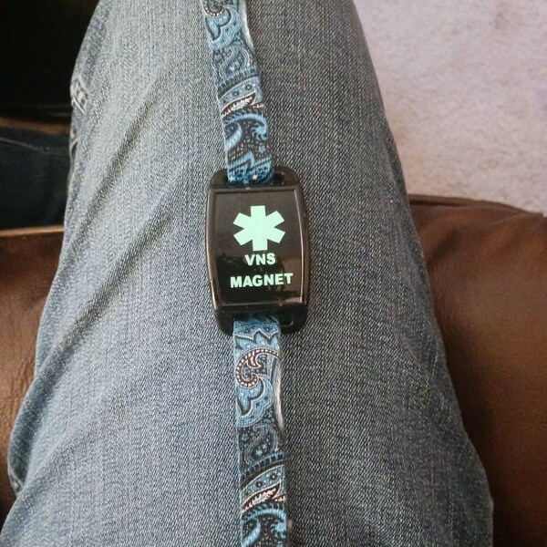 VNS Magnet Identifier Vinyl- Vagus Nerve Stimulator - VNS Band Vinyl - Etsy
