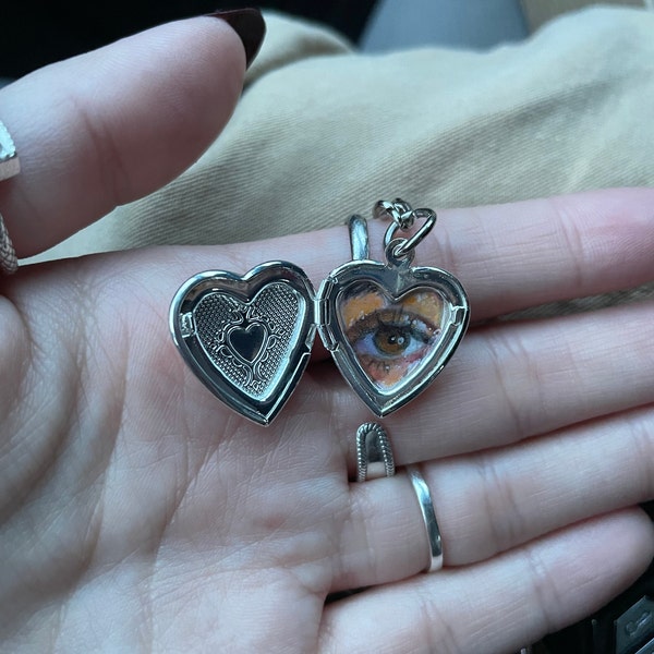 Custom Handpainted Lover's Eye Locket - Etsy Canada