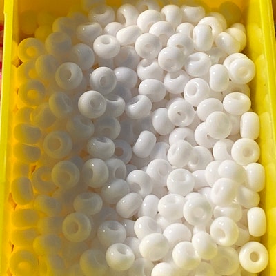 Size 10/0 Three Cut-tri Cut TRANSPARENT Emerald-green - Etsy