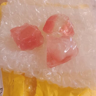 Raw Cherry Quartz Stone Rough Natural Cherry Quartz Crystal - Etsy