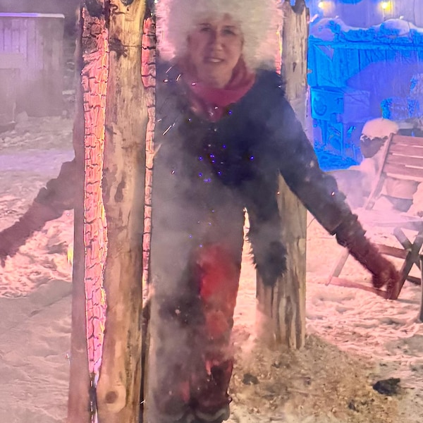 Neon Sunrise Vaporwave Retro Synthwave Snowboarding Windbreaker and Ski ...