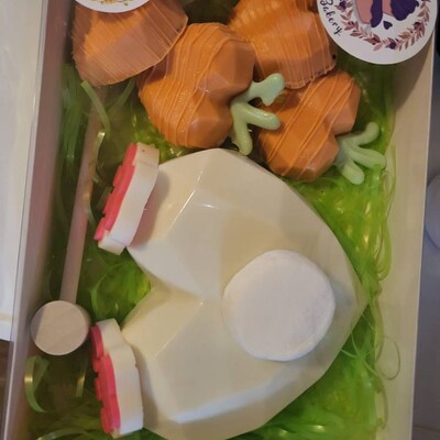 Easter 100 Labels Smash Me Break Me Labels Breakable Chocolate ...