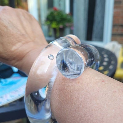 LUCITE KNOT BANGLE, Clear Acrylic Bangle, Lucite Bangle, Acrylic Bangle, Acrylic Bracelet, Clear ...