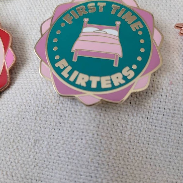 Chibi Decepticon / Autobot Pin Transformers - Etsy