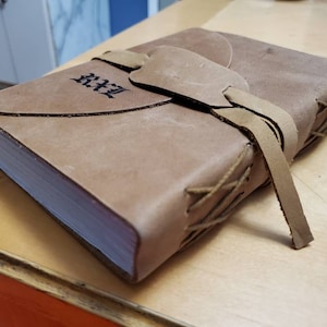 Custom Family Crest Latched Wooden Box : Free Engraved - Etsy