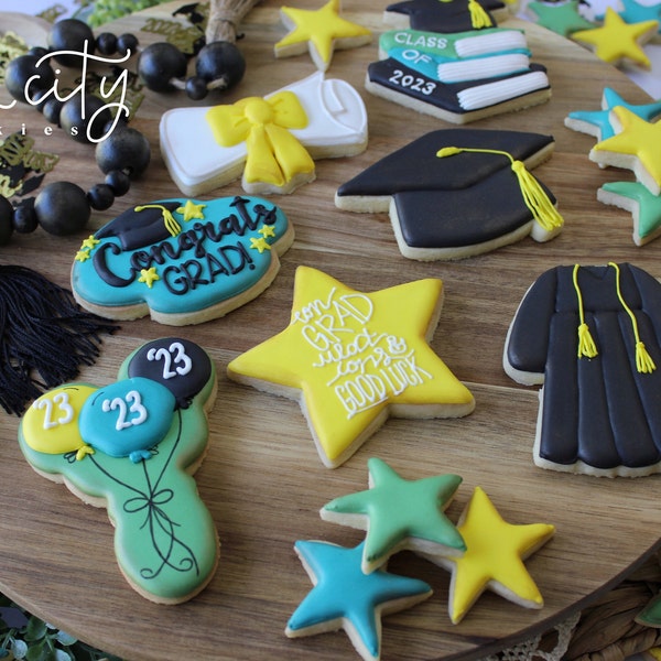 Graduation Clipart Set - Hand Drawn Digital Clipart - Graduation Gown ...