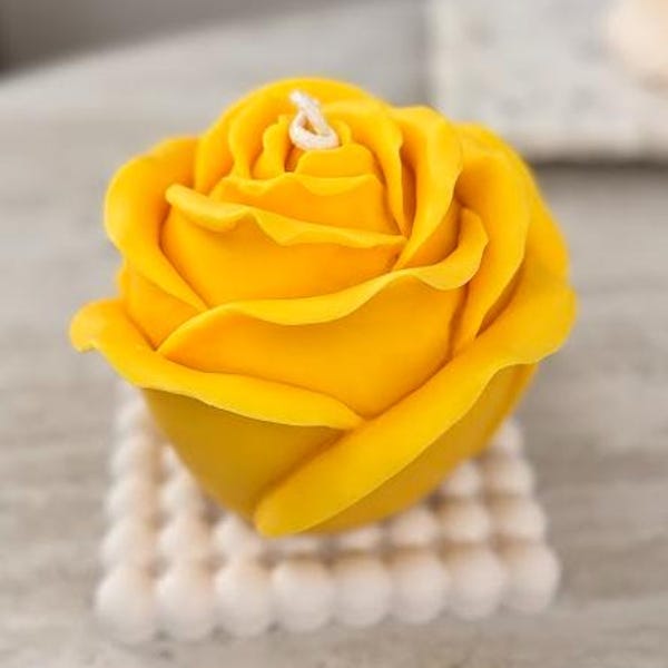 Wavy Pillar Swirl Candle Small| Custom Color & Scent|shaped Candle ...
