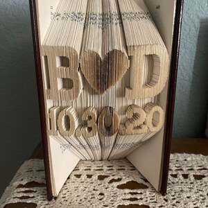 Custom Book Fold PATTERN Initials & Date - Etsy Canada