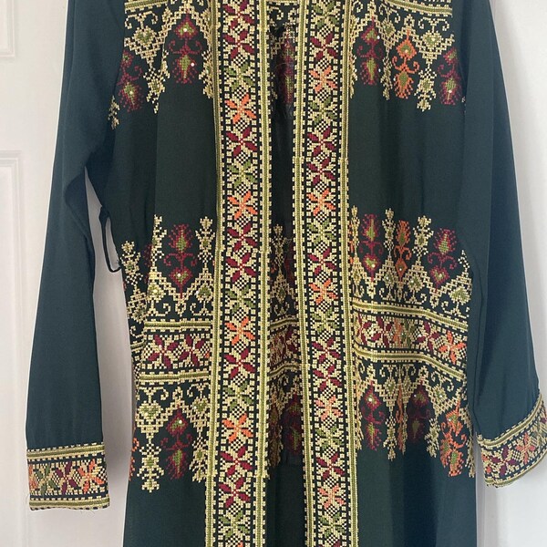 Palestinian Kaftan Thobe Thob Embroidery Black With Red Tatreez Stripes ...
