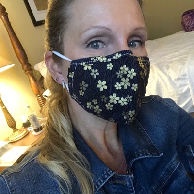 Adjustable Fitted Face Mask, ULTRA COMFY, Filter Pocket & Filter ...