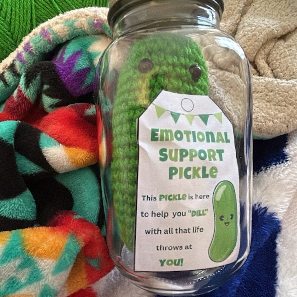Adorable Emotional Support Pickle Crochet PATTERN With Gift Tags ...
