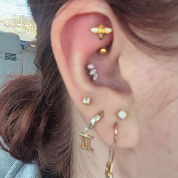 16G* Cute Bee Cartilage Piercing/ Top Design Size: 9x6mm/ Rook Piercing ...