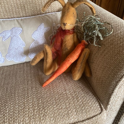 Primitive Bunny With Carrot Rabbit Decoration Rustic Bunny Decor Easter ...