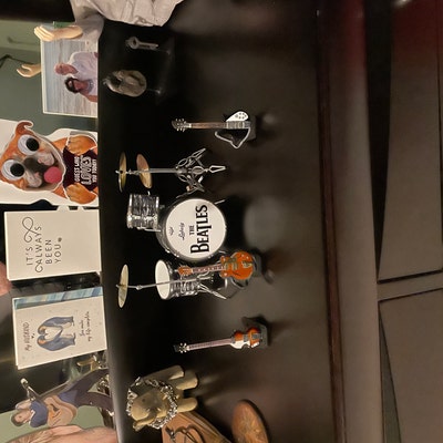 Miniature Beatles Instrument Set Accurate Reproduction of Guitars With ...