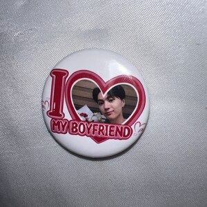 Le Sserafim I Love My Girlfriend Buttons - Etsy