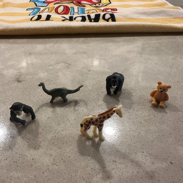 Tiny Giraffe Figurine - Soft Plastic Animal for Fairy Garden, Diorama ...