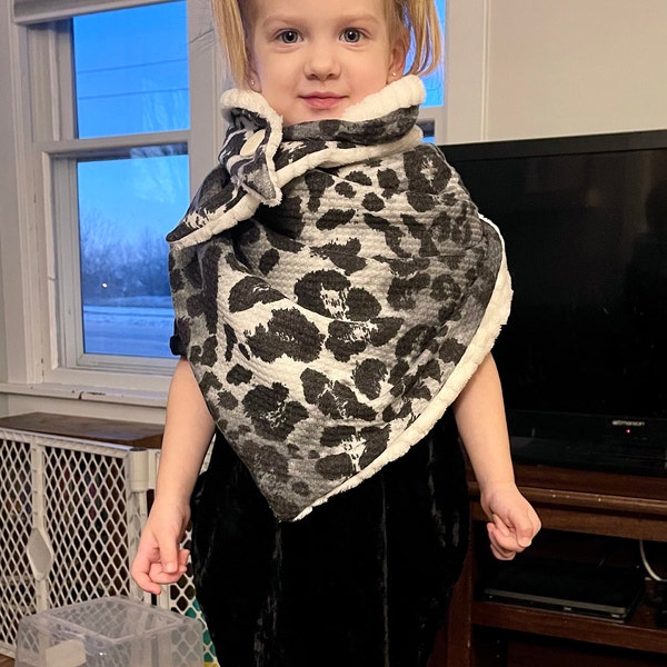 Triangle Scarf, Wrap Scarf Sewing Pattern, Pdf Pattern, Triangle Wrap ...