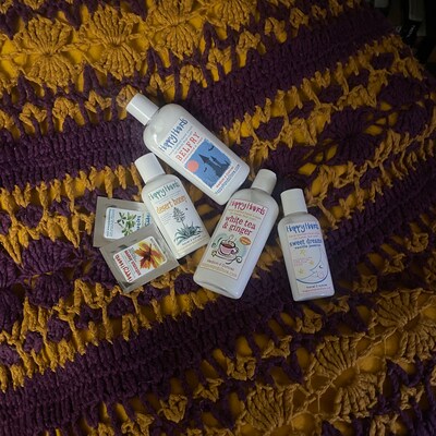 32-scent SUPER Sampler Hand Cream Sample Set HAPPY HANDS Scented Shea ...