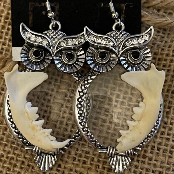 Found Objects Skeleton Figure Vignette Shelf - Collage Art - Vintage ...