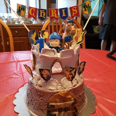 Mini Cake Banner Bunting Centerpiece for Medieval Knight Birthday Party ...