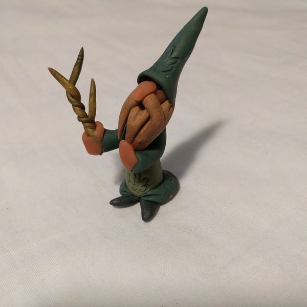 WIZARD Miniatures, in Assorted Colors, Holding Various Items ... 2-3 ...