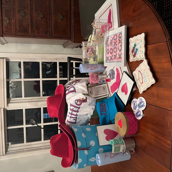 SAMPLE SALE ** ADPI Lucky Me I'm an Adpi Sorority Sweatshirt Hoodie ...
