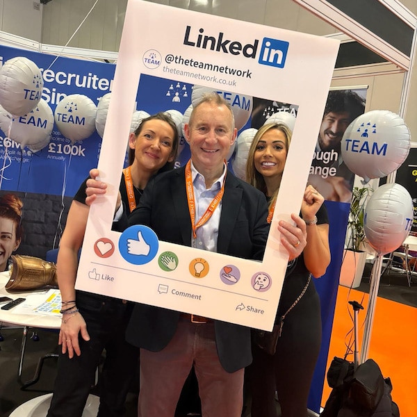 Personalised Linkedin Selfie Frame, Corporate Event Photo Prop - Etsy UK