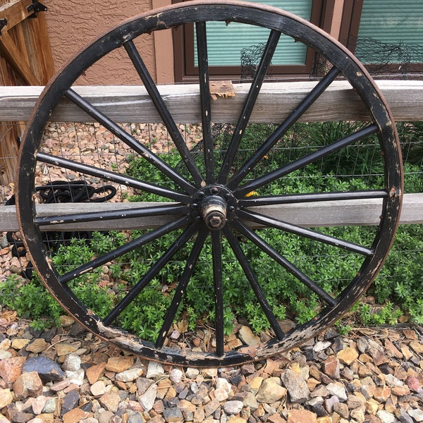 Authentic Amish Country Wagon Wheel - Rustic Garden Décor, Primitive ...