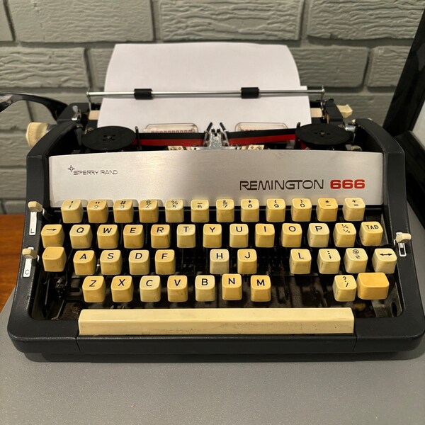 Cursive 1960's Blue Remington Personal-riter Portable Typewriter With ...