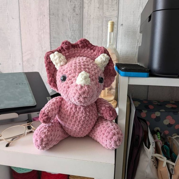 No Sew Amigurumi Crochet Patterns, Tyrannosaurus Dinosaur, Stegosaurus ...