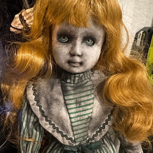 Creepy Old Fashioned Ghostly Girl Doll Spooky Doll Macabre Decor Horror ...