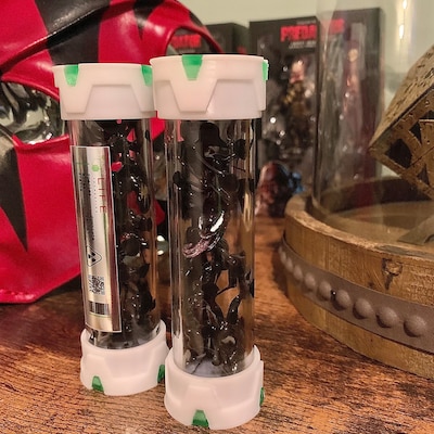 Alien Xenomorph/facehugger/chestburster Weyland Vial Capsule Movie Prop ...