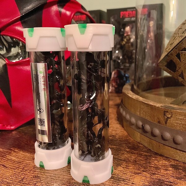 Venom Symbiote Custom Lab Capsule Prop Spider-man Version 2 - Etsy