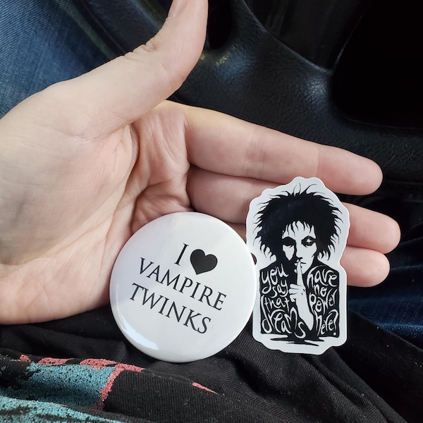 I Heart Vampires 32mm and 58mm Pins - Etsy