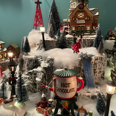 Windy Cliff Tall LIGHTED Cave, Christmas Village Display Base Platform ...