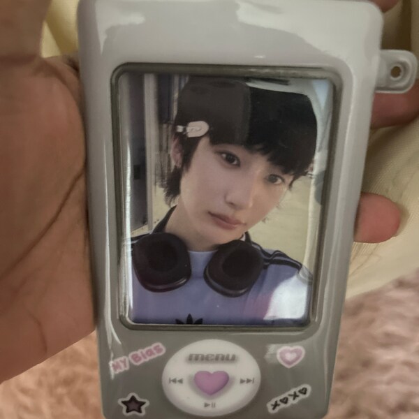 Ipod Y2k Pc Holder - Kpop Photocard Holder - Etsy