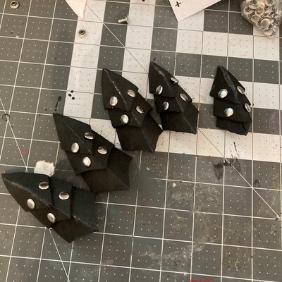 DIY Segmented Finger Armor / Cosplay Armor / Costume Armor/ Medieval ...