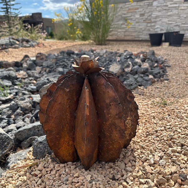 Discounted Flawed Handcrafted Vibrant Small Metal Flower Bouquet Yard ...