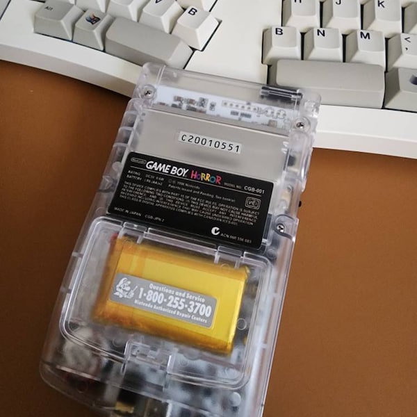 Cosmo Con Button - Etsy