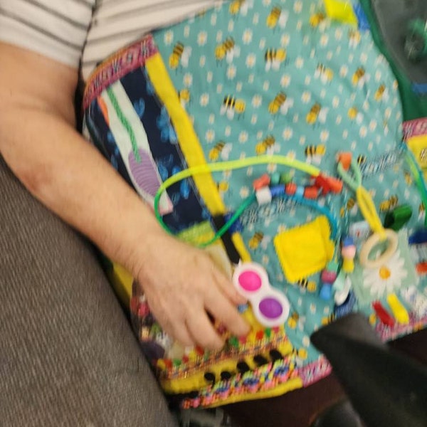 DEMENTIA ALZHEIMER'S, FIDGET, Busy-mat X-large. Tactile Quilt Lap-blanket, Autism, Stroke ...