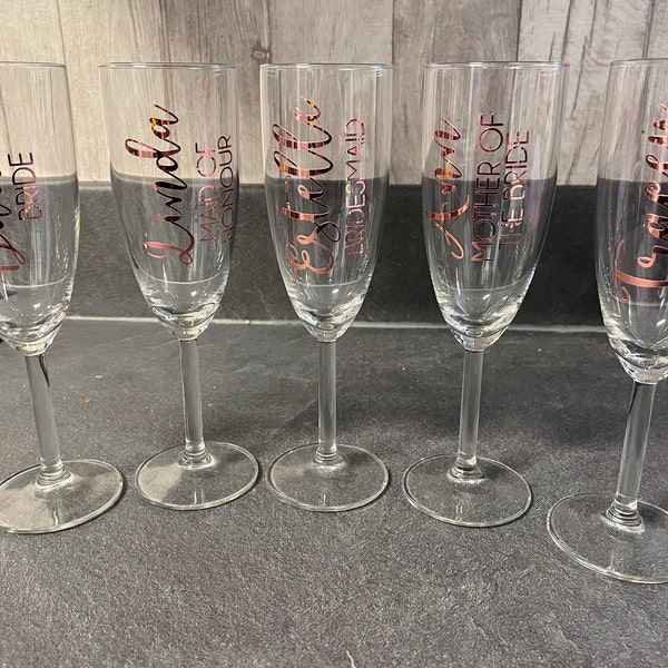 7.4cm Colour Acrylic Wedding Name Card, Circle Style, Colour Acrylic ...