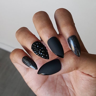 Black Matte and Gloss Fake Nails, Faux Nails, Gloss Tips, French Tips ...