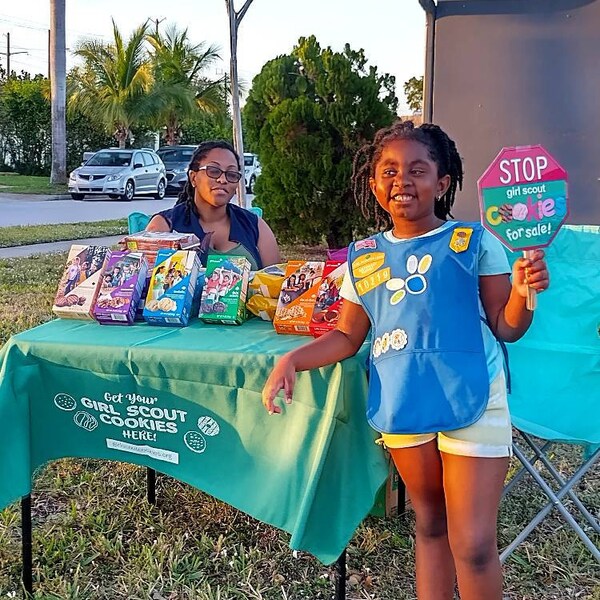 WEAR Your COOKIE! Girl Scout "caramel Delites" Cookies Booth Poster ...