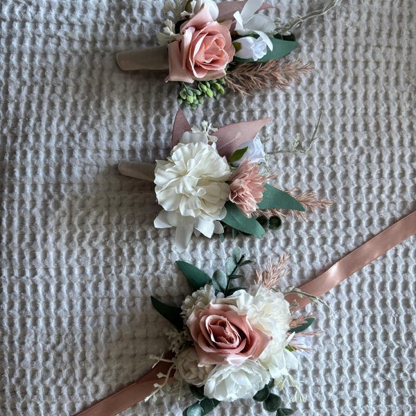 Hunter Green Ivory Black Gold Bridal Bouquet Halloween Wedding Boho ...