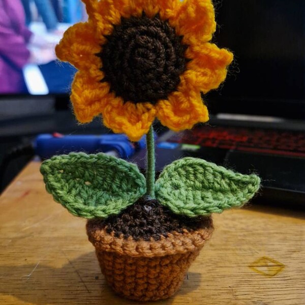 Sunflower in a Pot Crochet PATTERN, Crochet Sunflower Pattern PDF, Mini ...