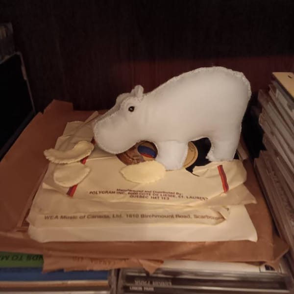 DIY Felt Hand Stitching Kit House Hippo - Etsy