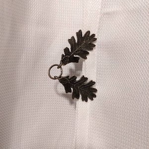 NEW Bronze Oak Leaf Cloak Clasp terebinth Renaissance Fair Outfit Cape ...
