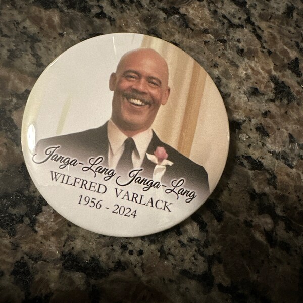 Custom Photo Graduation Button Pins or Magnets Keepsake 2024 Graduation ...