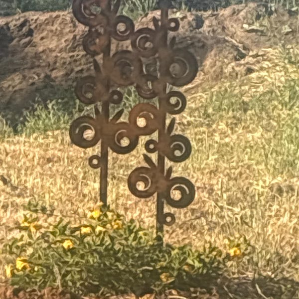 Rusty Metal Garden Sculpture, Large Patina Flower Yard Stake Art ...